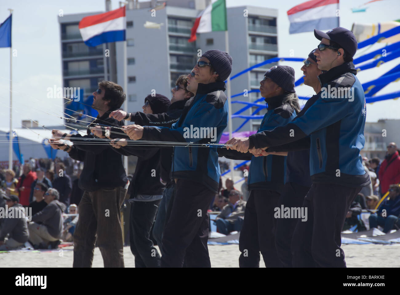 Professional kite flyers hi-res stock photography and images - Alamy