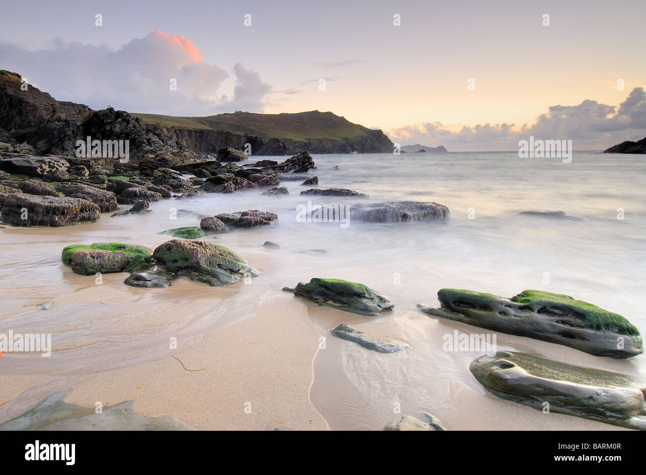 Dingle peninsula beach hi-res stock photography and images - Alamy