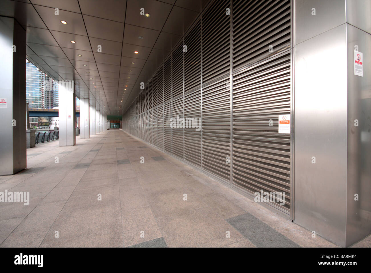 Canery Warf London UK Stock Photo - Alamy