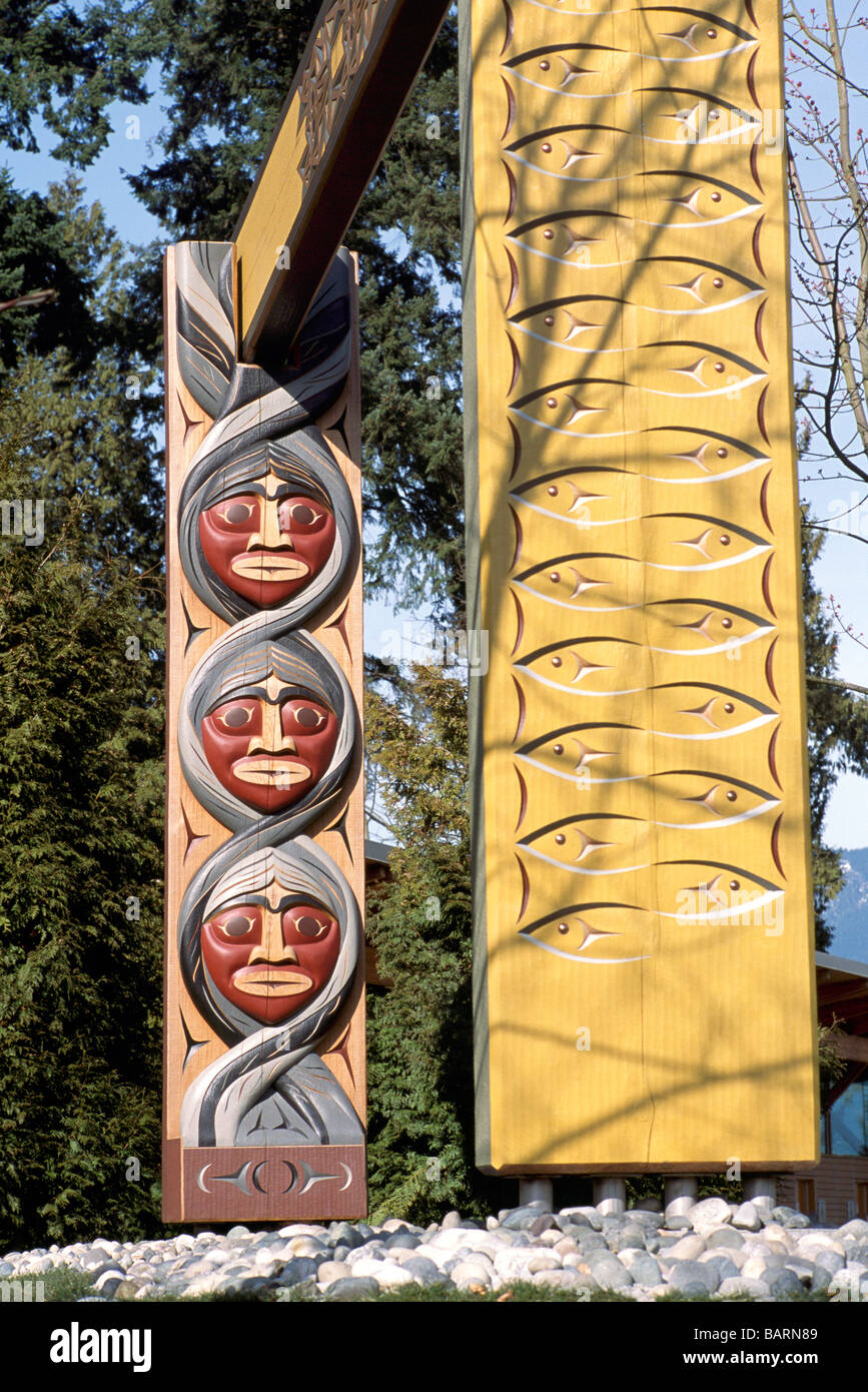 Carved Coast Salish Totem Gateway in Autumn at Brockton Point in ...