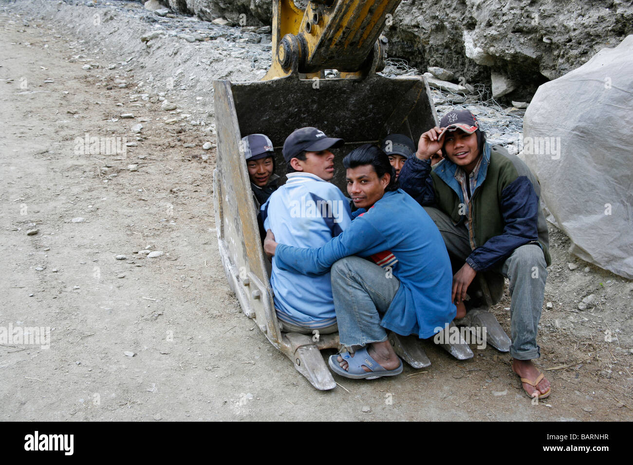 Nepal construction workers hi-res stock photography and images - Alamy