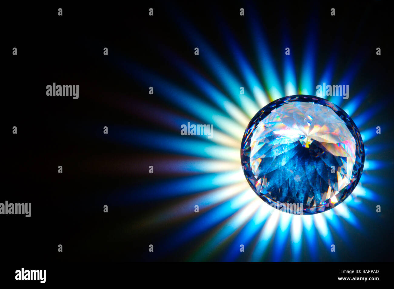 Rainbow light diamond close up Stock Photo - Alamy