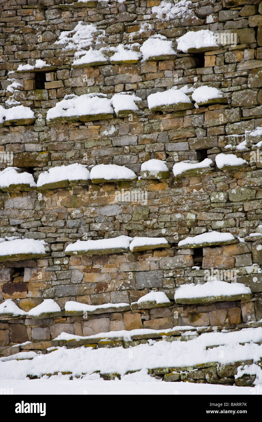 Swaledale barns snow hi-res stock photography and images - Alamy