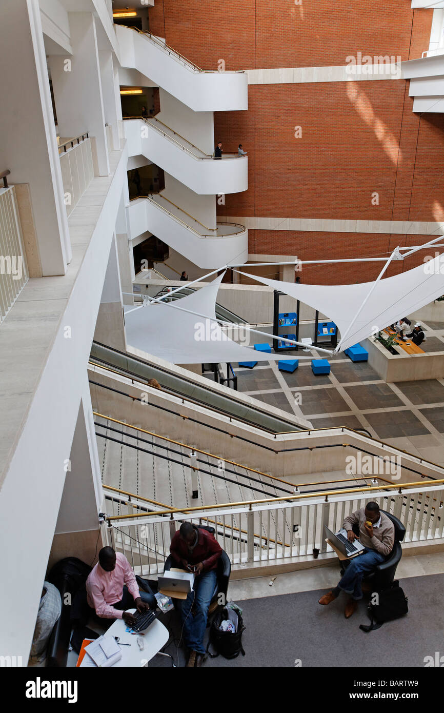 The british library interior hi-res stock photography and images - Alamy