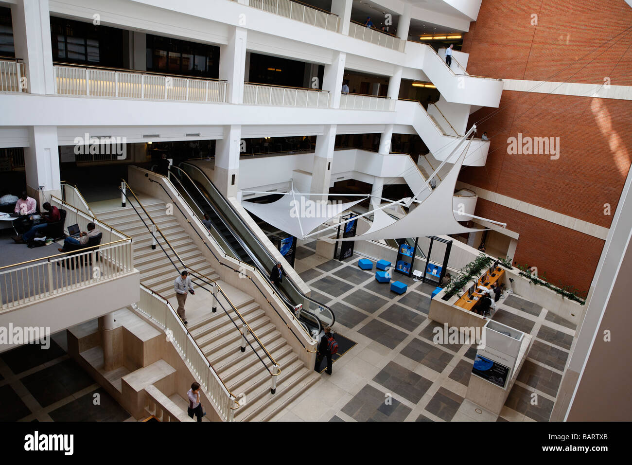 The british library interior hi-res stock photography and images - Alamy