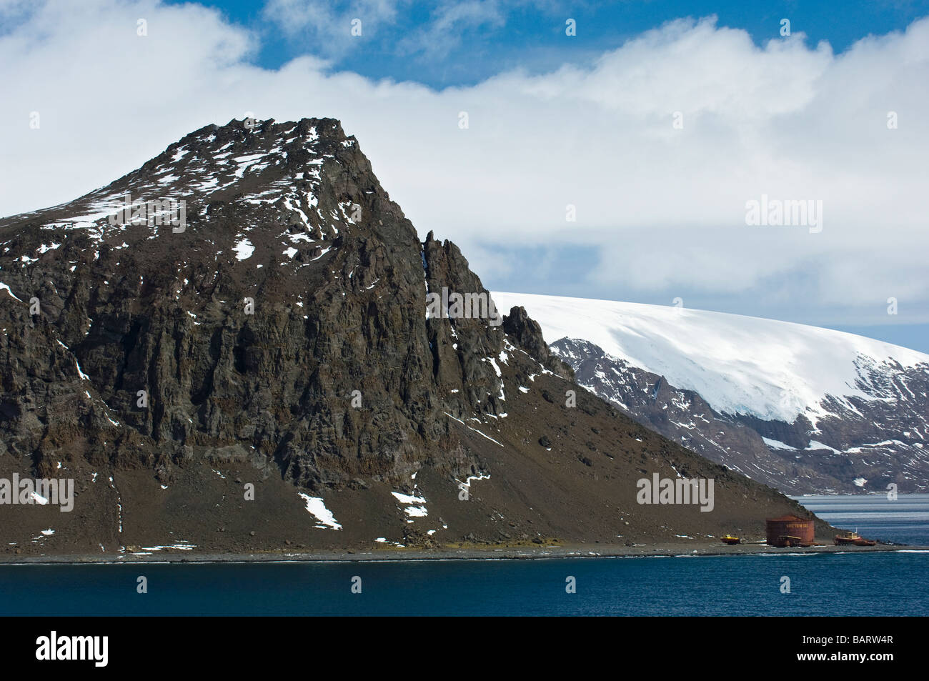 Mountain Towers above Arctowski Station. Admiralty Bay, King George ...