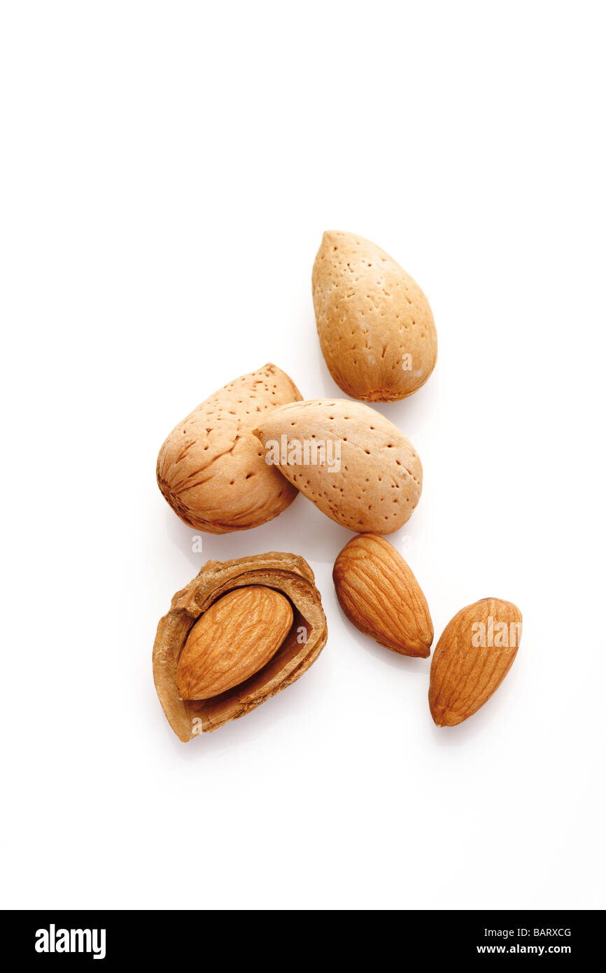 Almonds hi-res stock photography and images - Alamy
