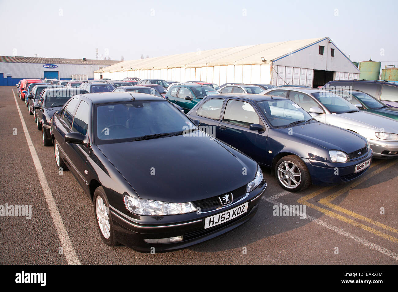 Car sales hi-res stock photography and images - Alamy