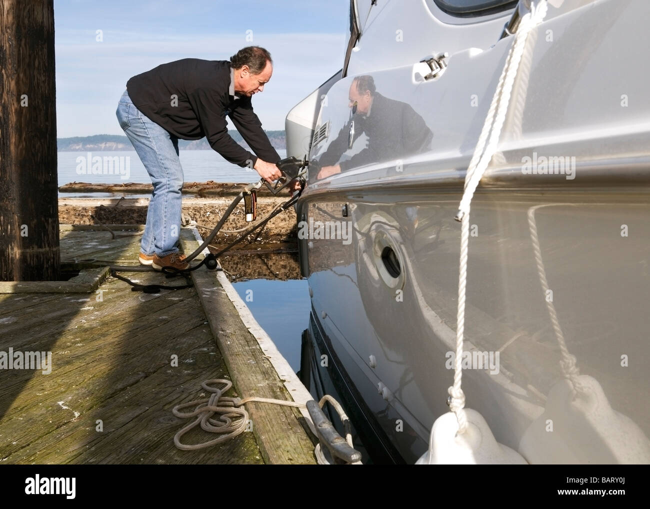 Fuel pump boat hi-res stock photography and images - Alamy