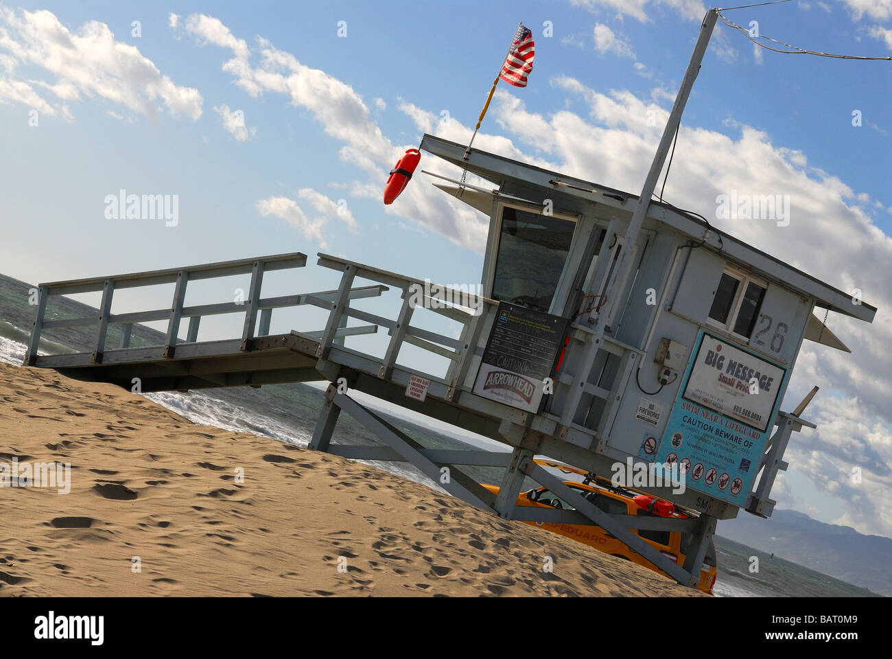 Beach guard house hi-res stock photography and images - Alamy