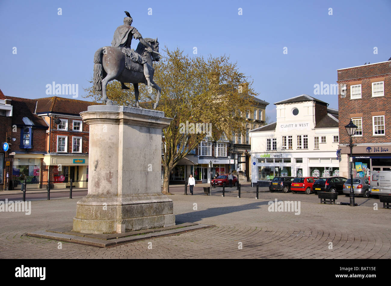 The Statue of King William III, The Square, Petersfield, Hampshire ...
