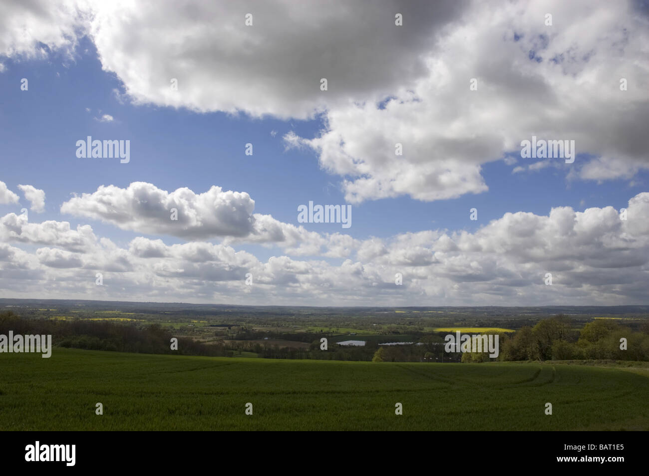 Landscape countryside kent hi-res stock photography and images - Alamy