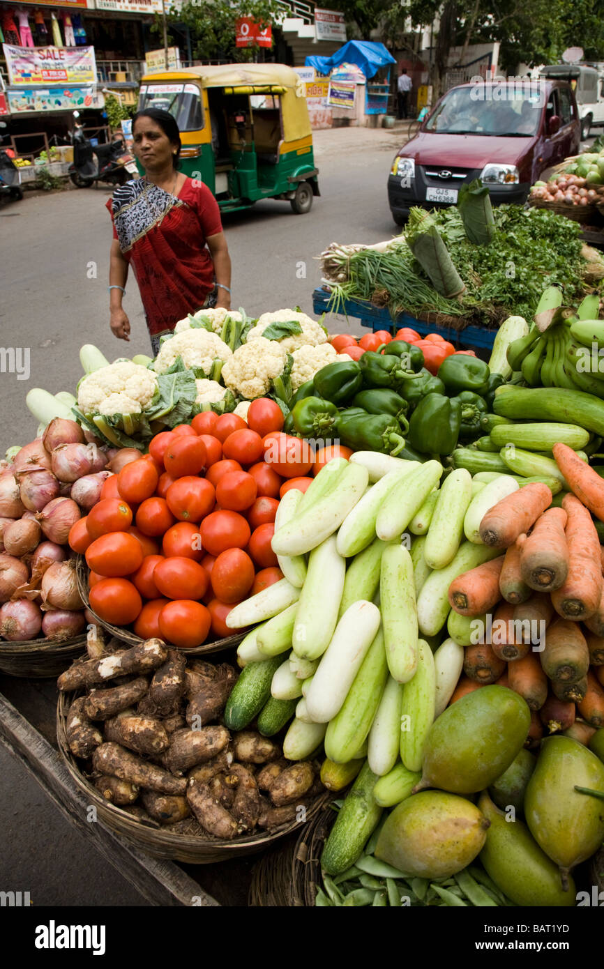 Indian Grocers High Resolution Stock Photography and Images - Alamy