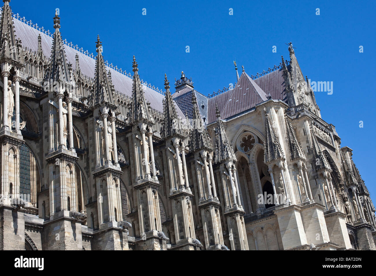 Portal of reims cathedral hi-res stock photography and images - Alamy