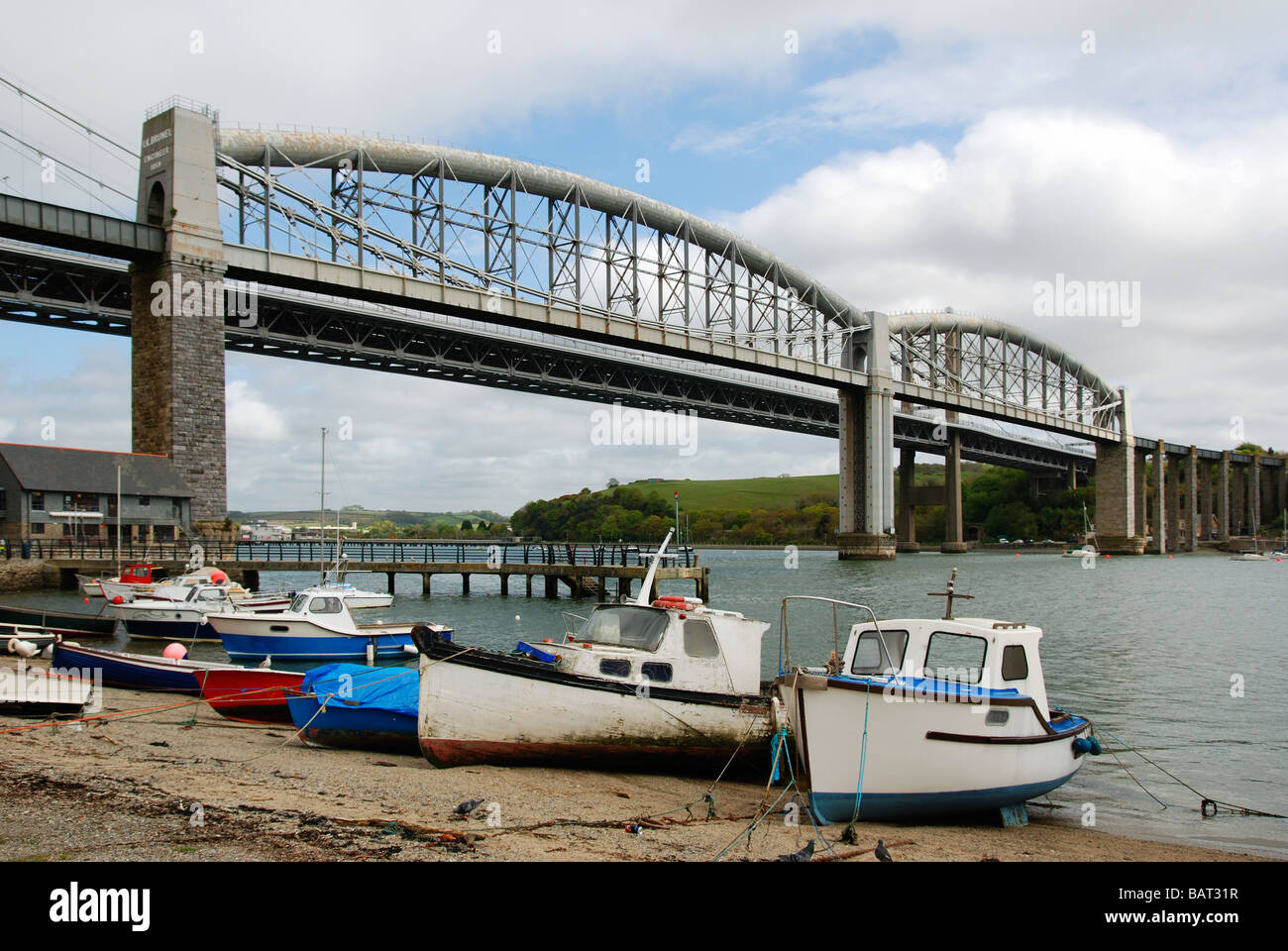 the tamar bridge that spans the river tamar between saltash in cornwall ...