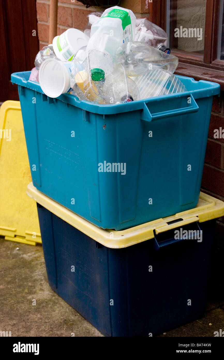 Recyclable packaging containers hi-res stock photography and images - Alamy