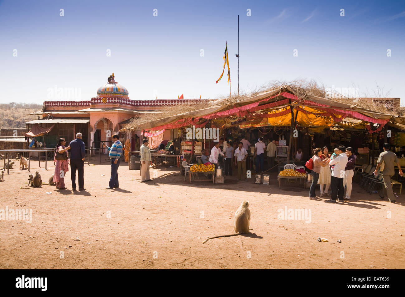 The Ganesh Temple and market in Ranthambhore Fort, Ranthambhore ...
