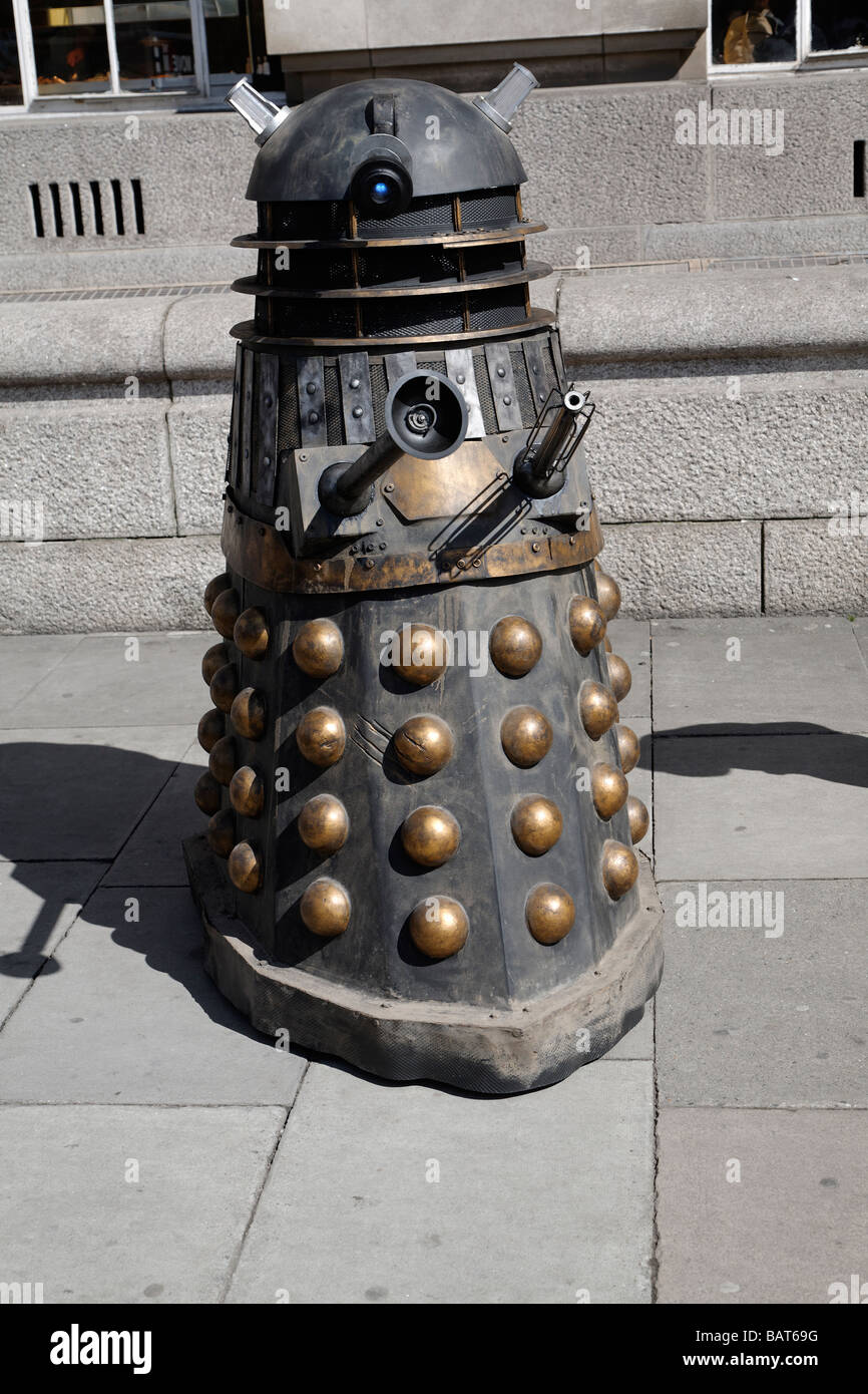 Dr who and the daleks hi-res stock photography and images - Alamy