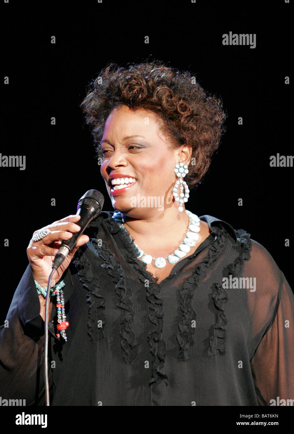 Dianne Reeves trio in Belgrade Stock Photo - Alamy