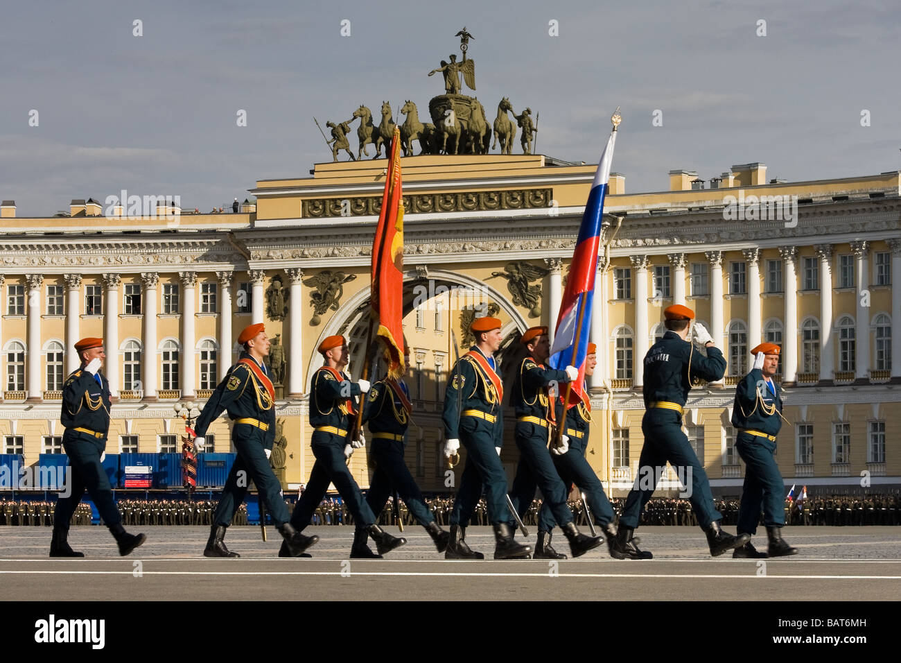 Victory day parade hi-res stock photography and images - Alamy