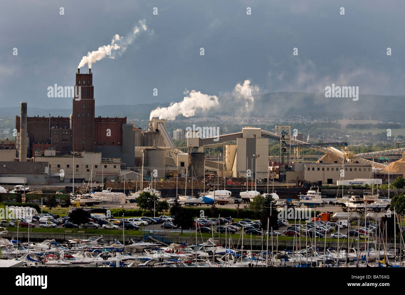 Paper mill dioxin hi-res stock photography and images - Alamy