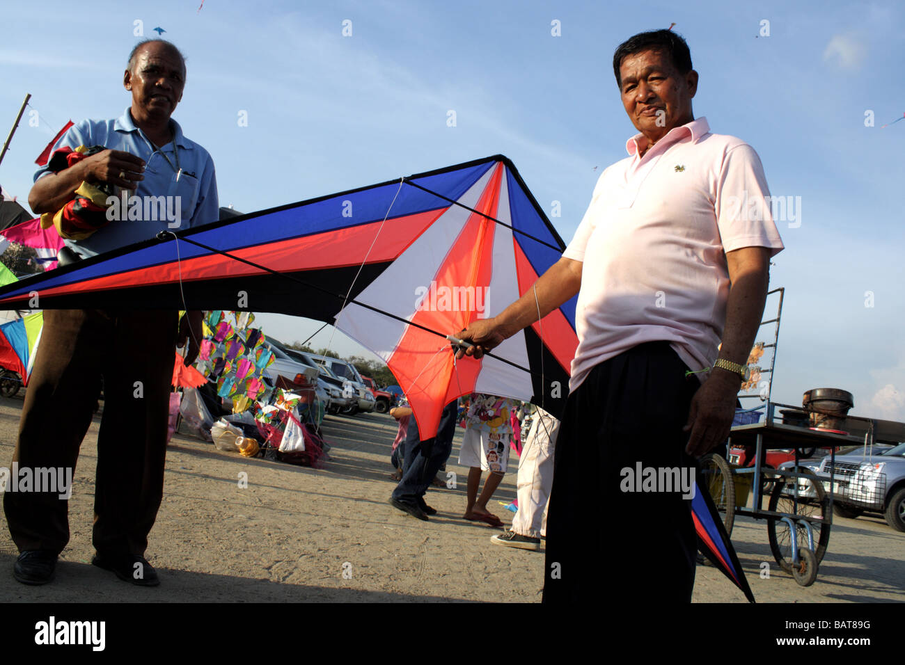 Asian kite hi-res stock photography and images - Alamy