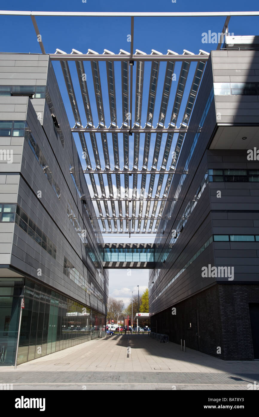 Solar panels on Alan Turing Building, University of Manchester, UK ...