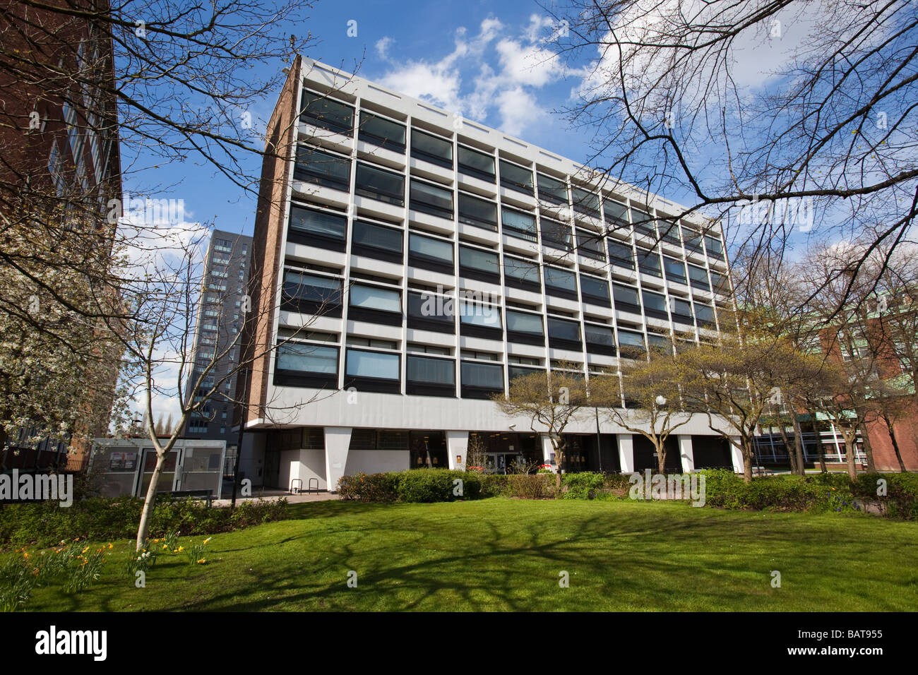 Roscoe building hi-res stock photography and images - Alamy
