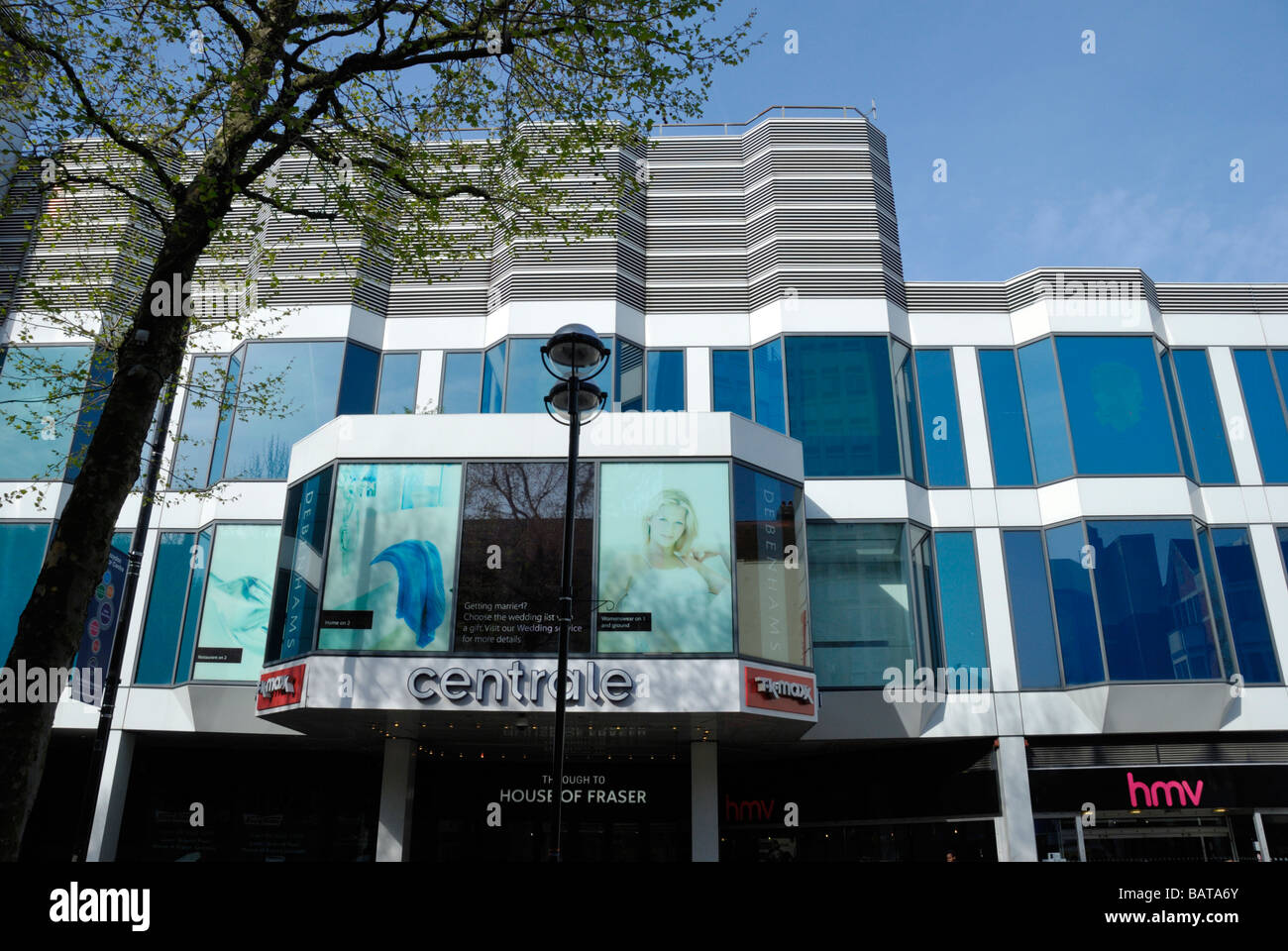 Croydon shopping centre centrale hi-res stock photography and images ...