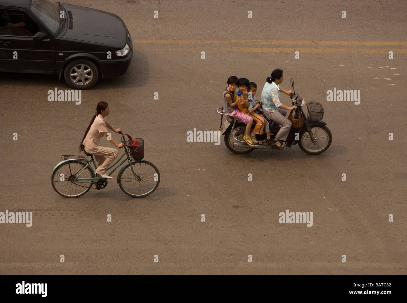 Chinese three wheel scooter hi-res stock photography and images - Alamy