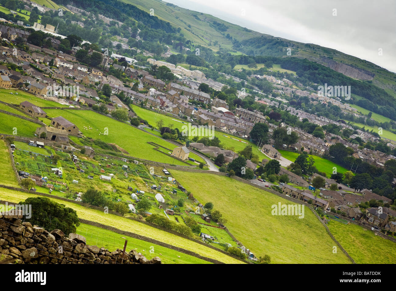 Settle yorkshire town hi-res stock photography and images - Alamy