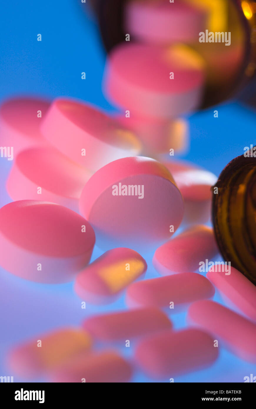 Two types of pills hi-res stock photography and images - Alamy
