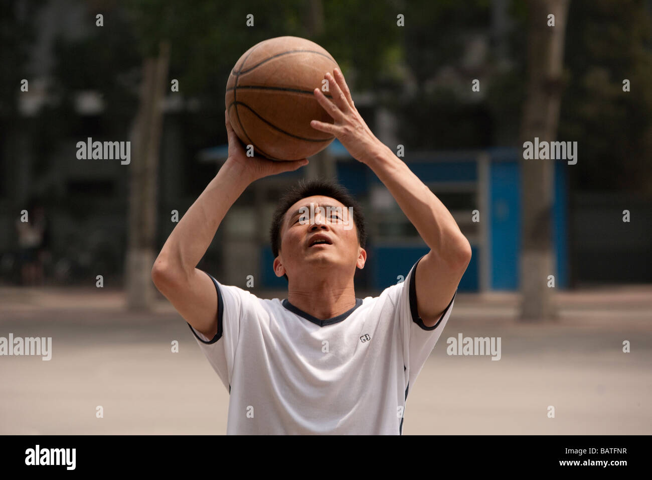 Student students throwing hi-res stock photography and images - Alamy