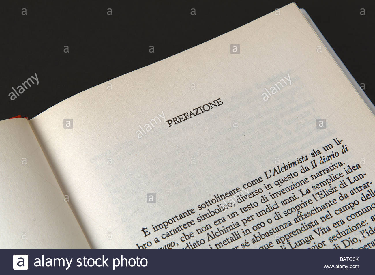 Book Introduction High Resolution Stock Photography and Images - Alamy