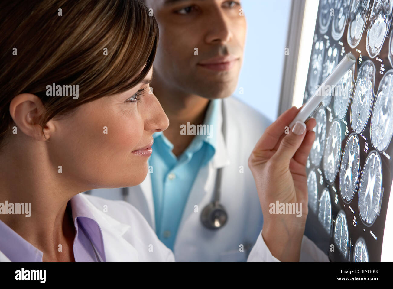 Radiologist mri scans hi-res stock photography and images - Alamy