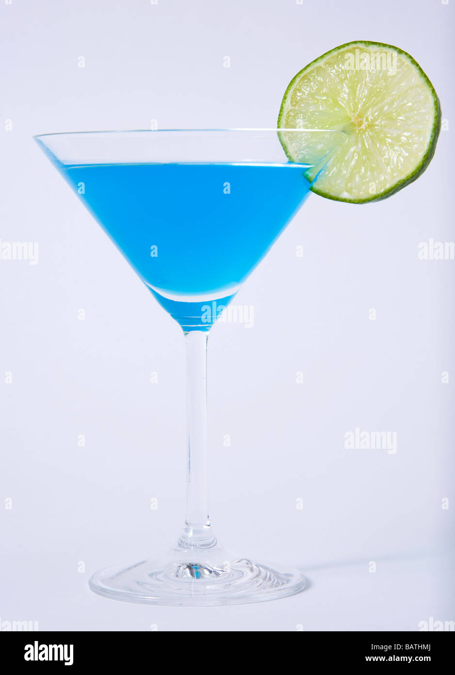 cocktail blue "blue lagoon" Curacao Stock Photo - Alamy