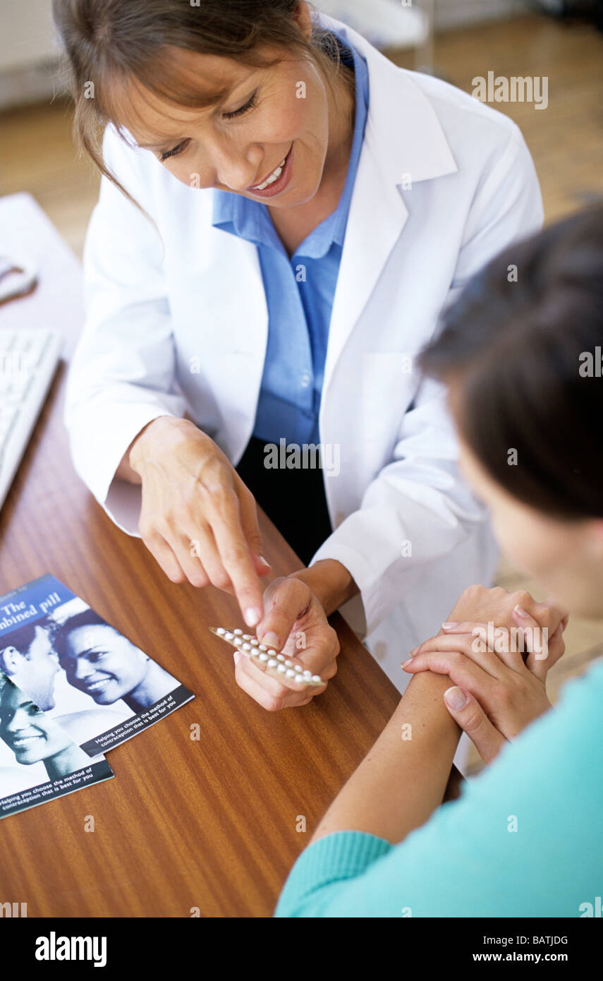 Doctor Family Planning High Resolution Stock Photography and Images - Alamy