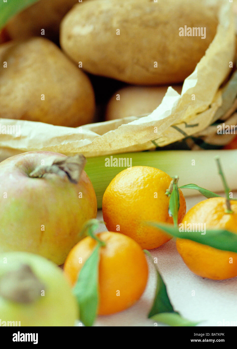 Organic fruits and vegetables Stock Photo - Alamy