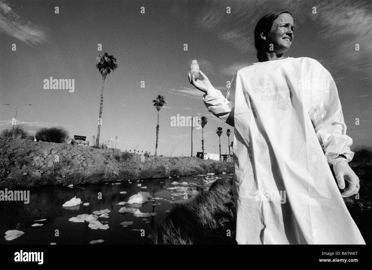 Mexican usa border Black and White Stock Photos & Images - Alamy
