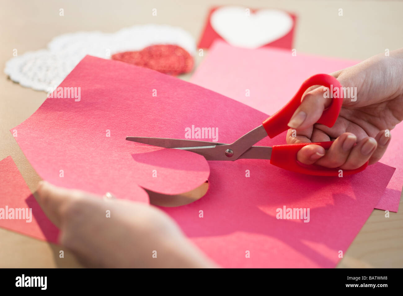 Paper craft cutting hi-res stock photography and images - Alamy
