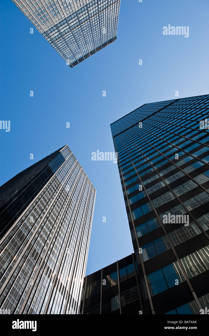 New york city building angle hi-res stock photography and images - Alamy