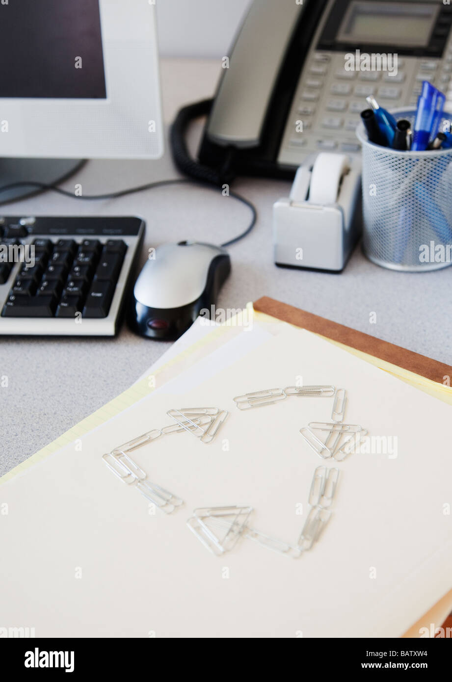 Office recycling hi-res stock photography and images - Alamy