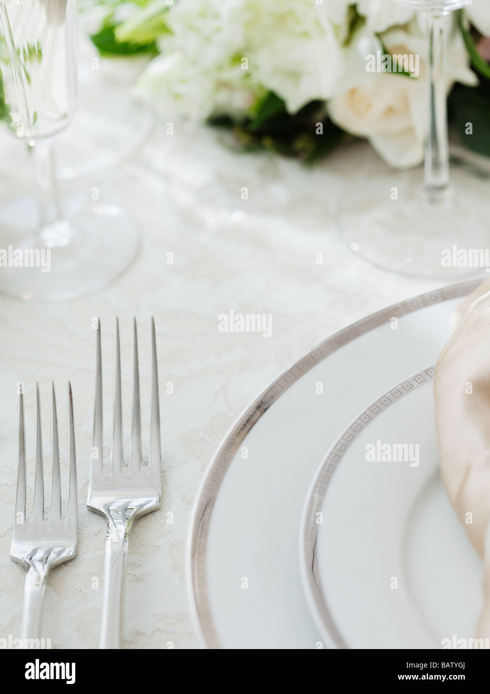 Wedding table setting, studio shot Stock Photo - Alamy