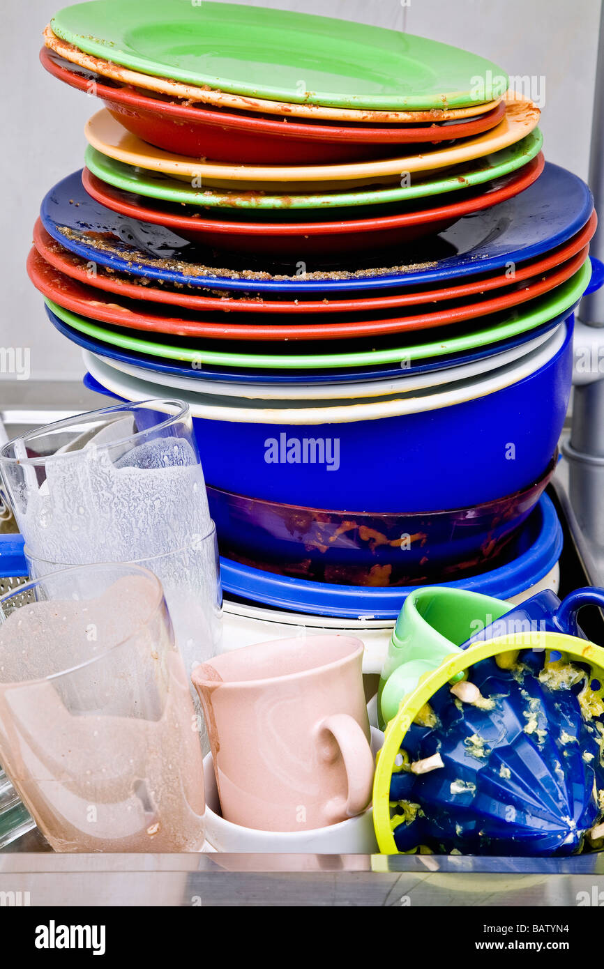 Pile Of Washing Up High Resolution Stock Photography and Images - Alamy