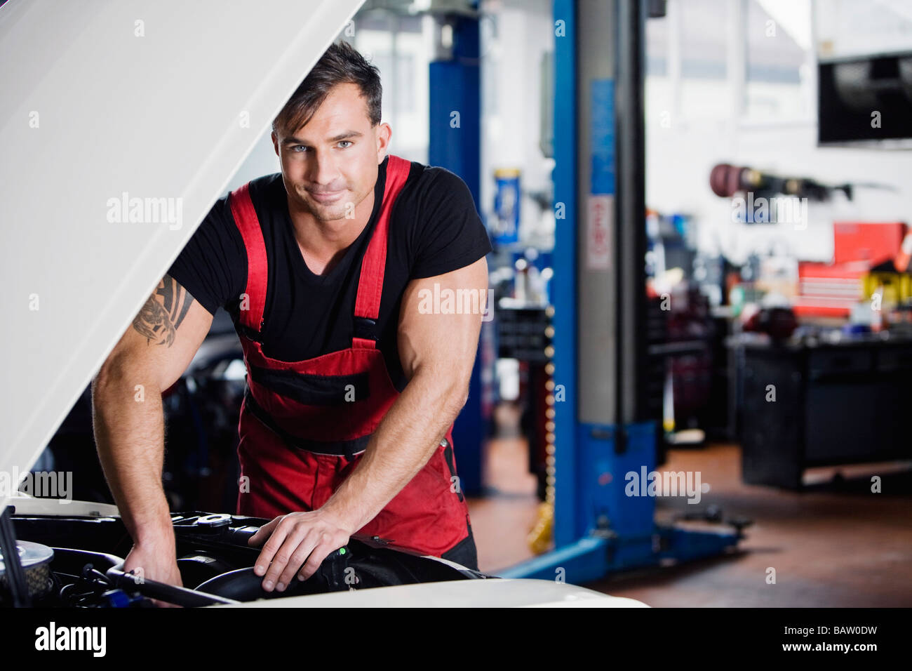 portrait of mechanic Stock Photo - Alamy