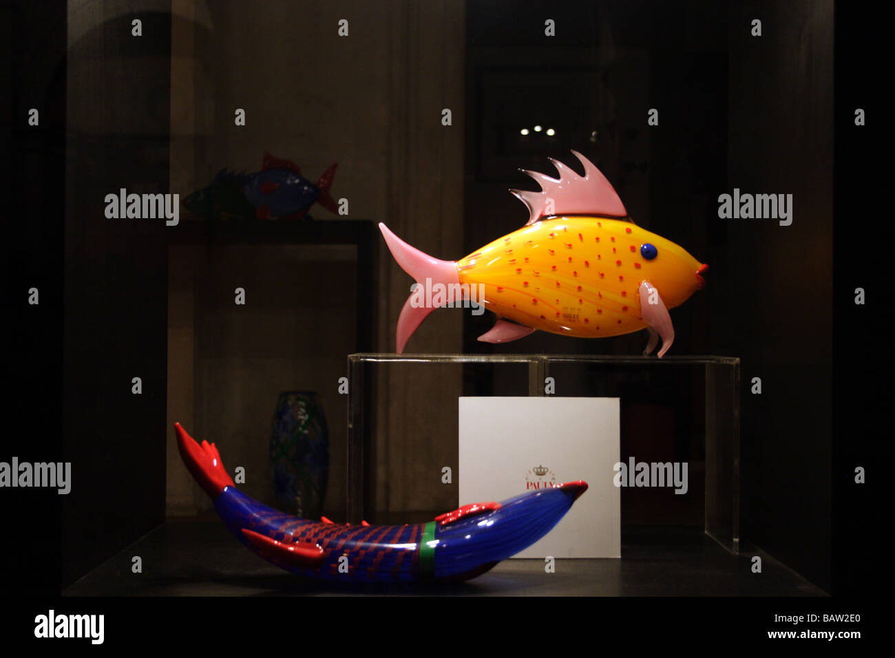 Murano glass fish hi-res stock photography and images - Alamy