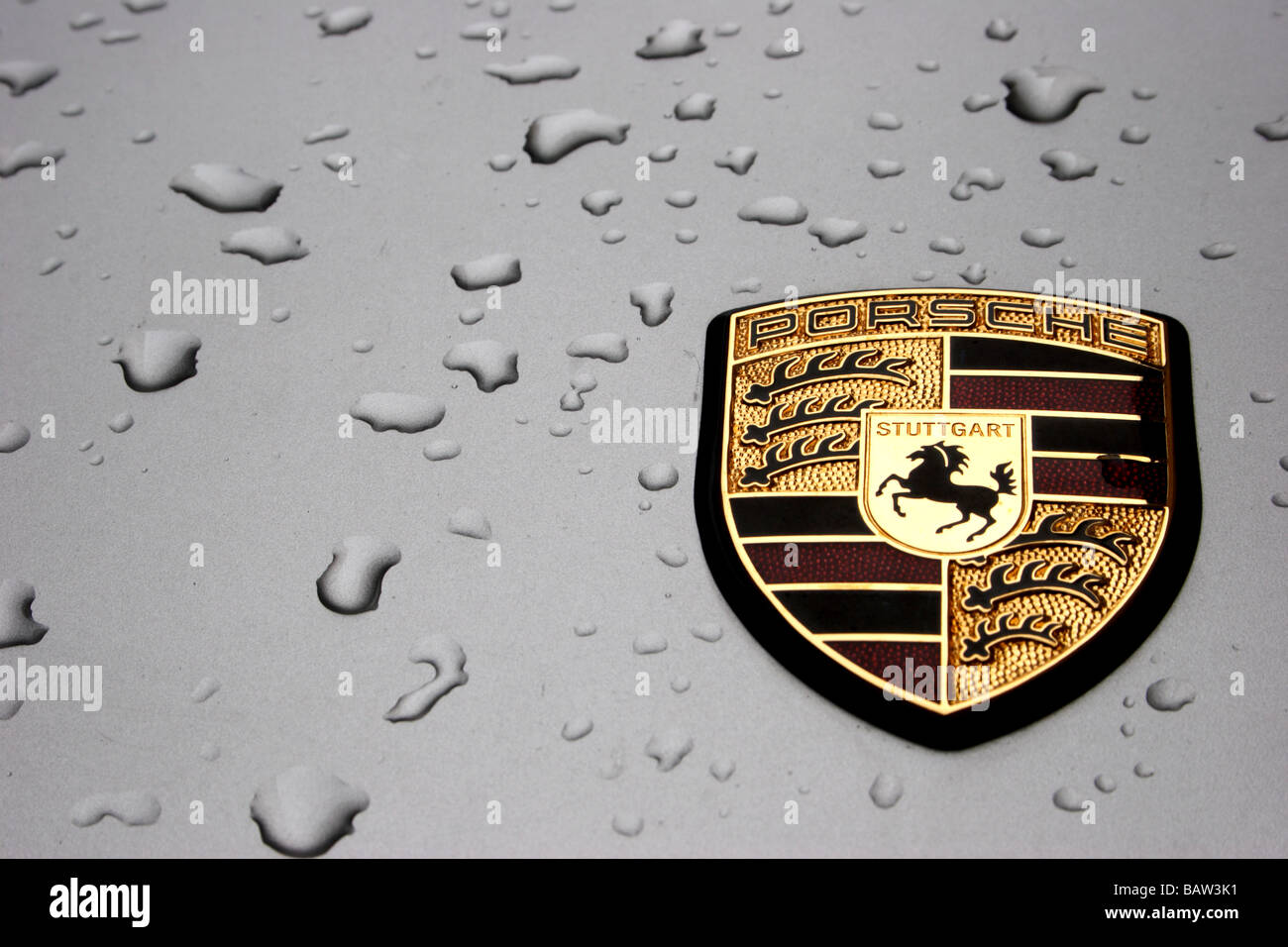 Porsche: symbol 3 Stock Photo - Alamy