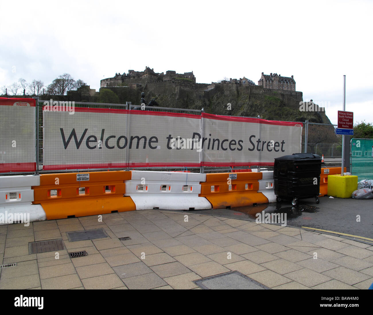 Edinburgh tram construction hi-res stock photography and images - Alamy