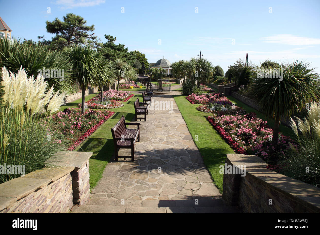 Empty benches in a seafront park at Clacton, Essex, England Stock Photo ...