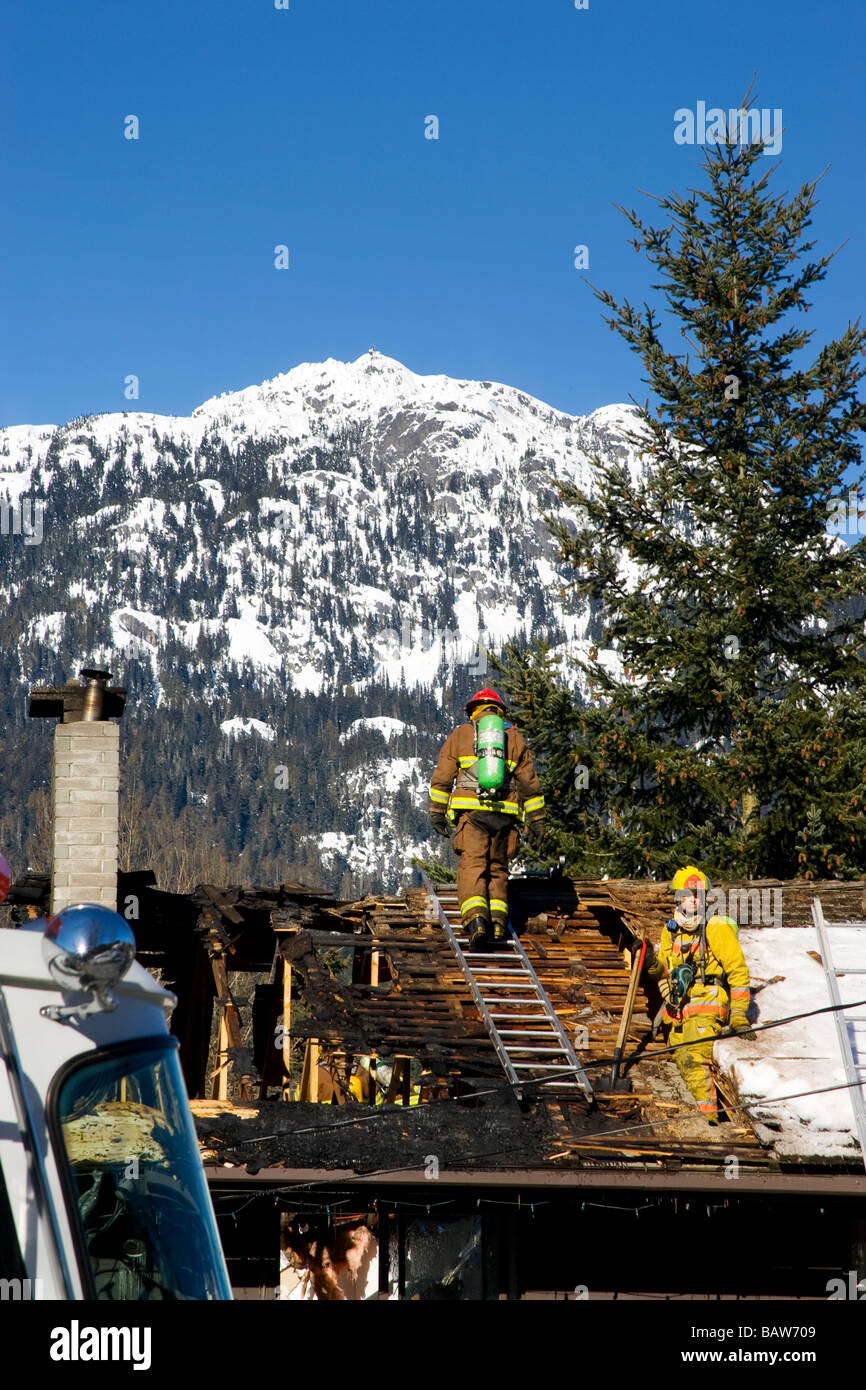 Burnt out house hi-res stock photography and images - Alamy